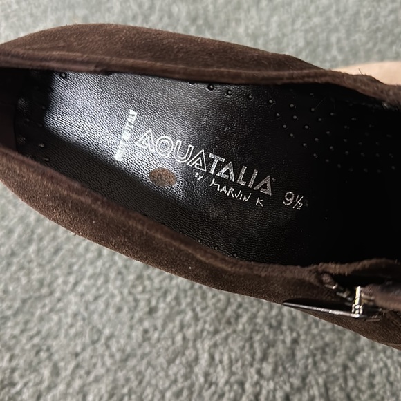 Aquatalia | Shoes | Aquatalia By Marvin K Suede Wedge Shooties Side Zip ...